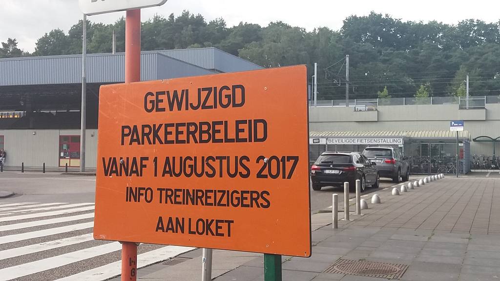 Gratis parkeren voor treinreizigers aan het station in Genk - PVDA Genk