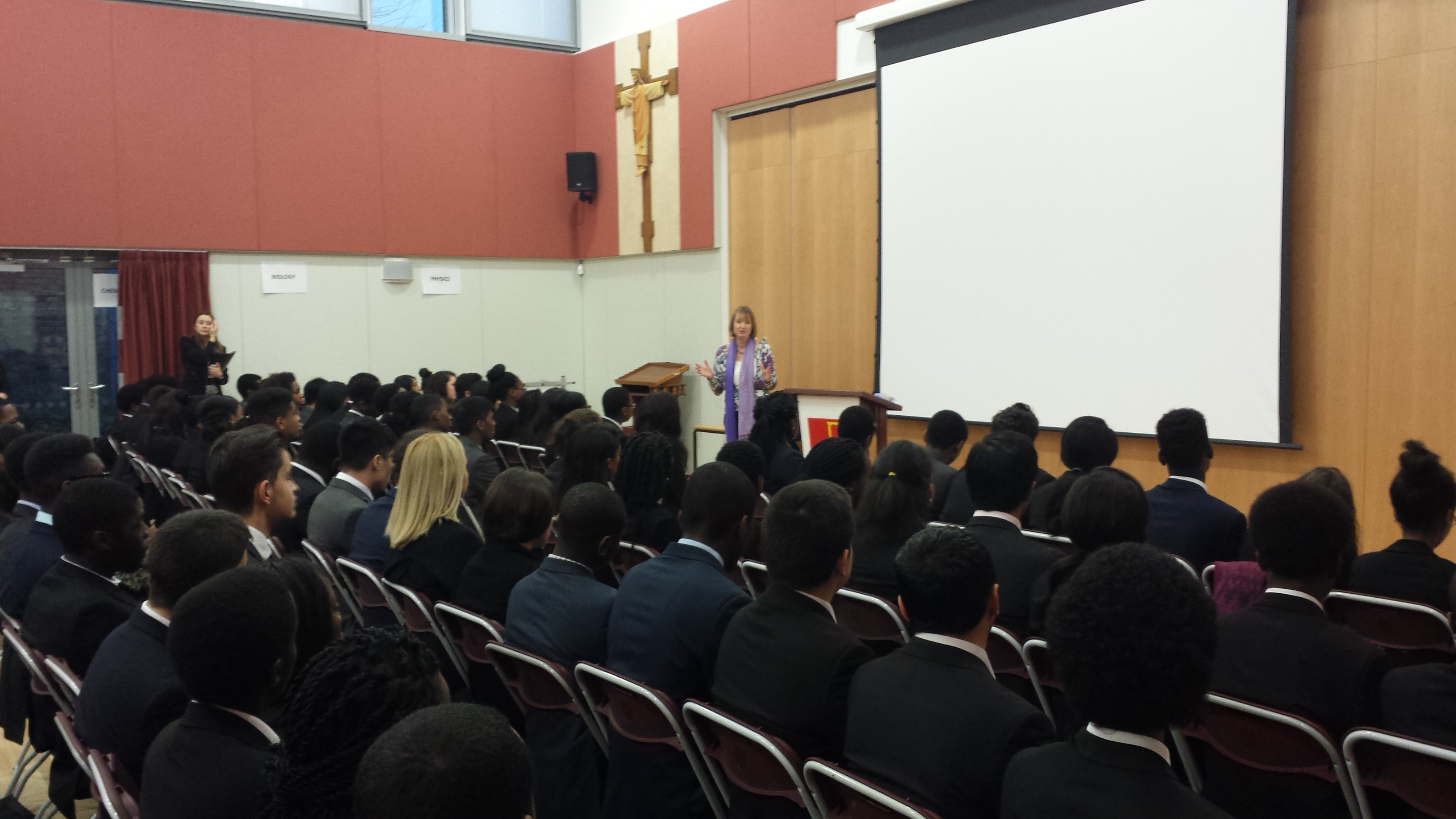 Visiting Sacred Heart School in Camberwell - Harriet Harman MP
