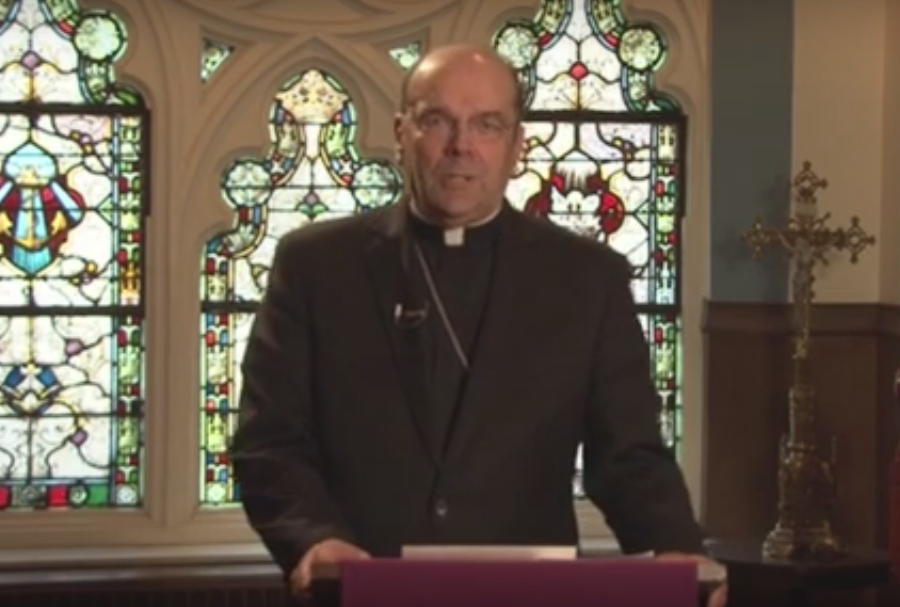 Obispo de Nueva York testifica Víctimas de sacerdotes depredadores son ...