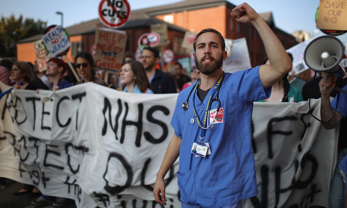 Defend Our NHS New Junior Doctors Strike WILL Go Ahead After Crunch defend-our-nhs-new-junior-doctors-strike-will-go-ahead-after-crunch