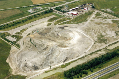 Toronto urged to take care of its own trash - Toronto Sun - Toronto ...