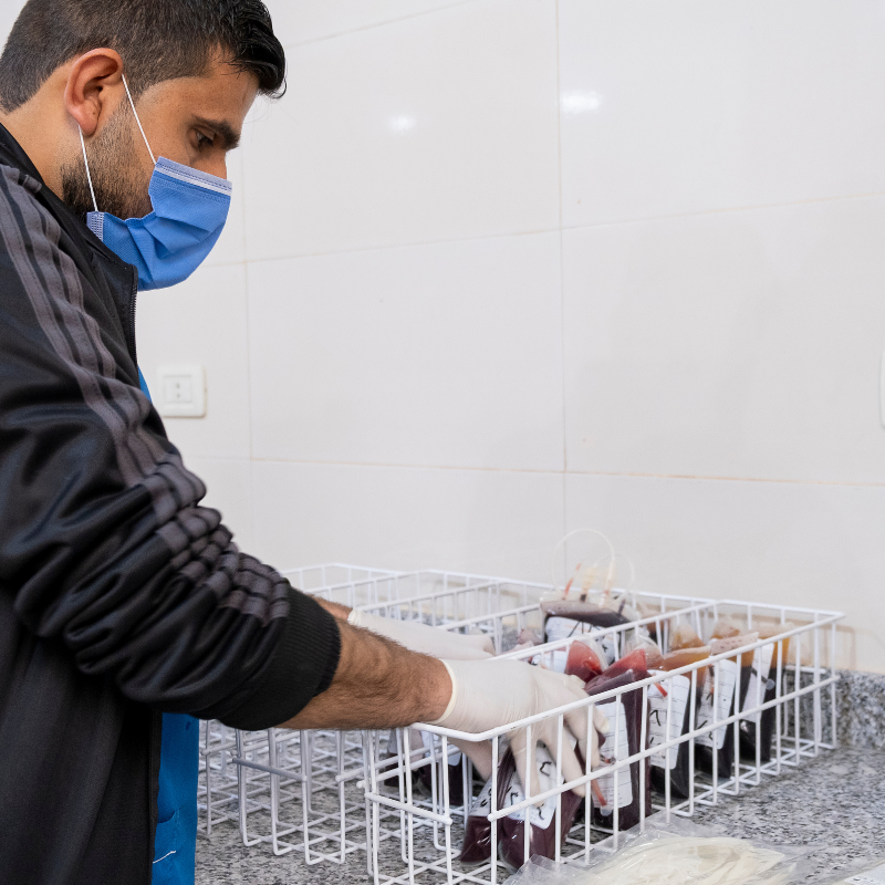 A la découverte de la banque de sang soutenue par l'UOSSM France ...